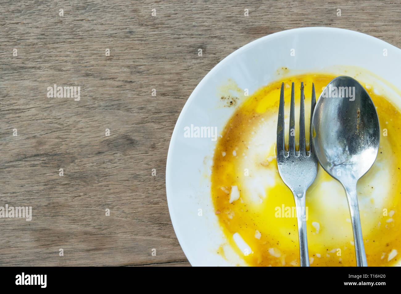 Dirty plates kitchen table hi-res stock photography and images - Alamy