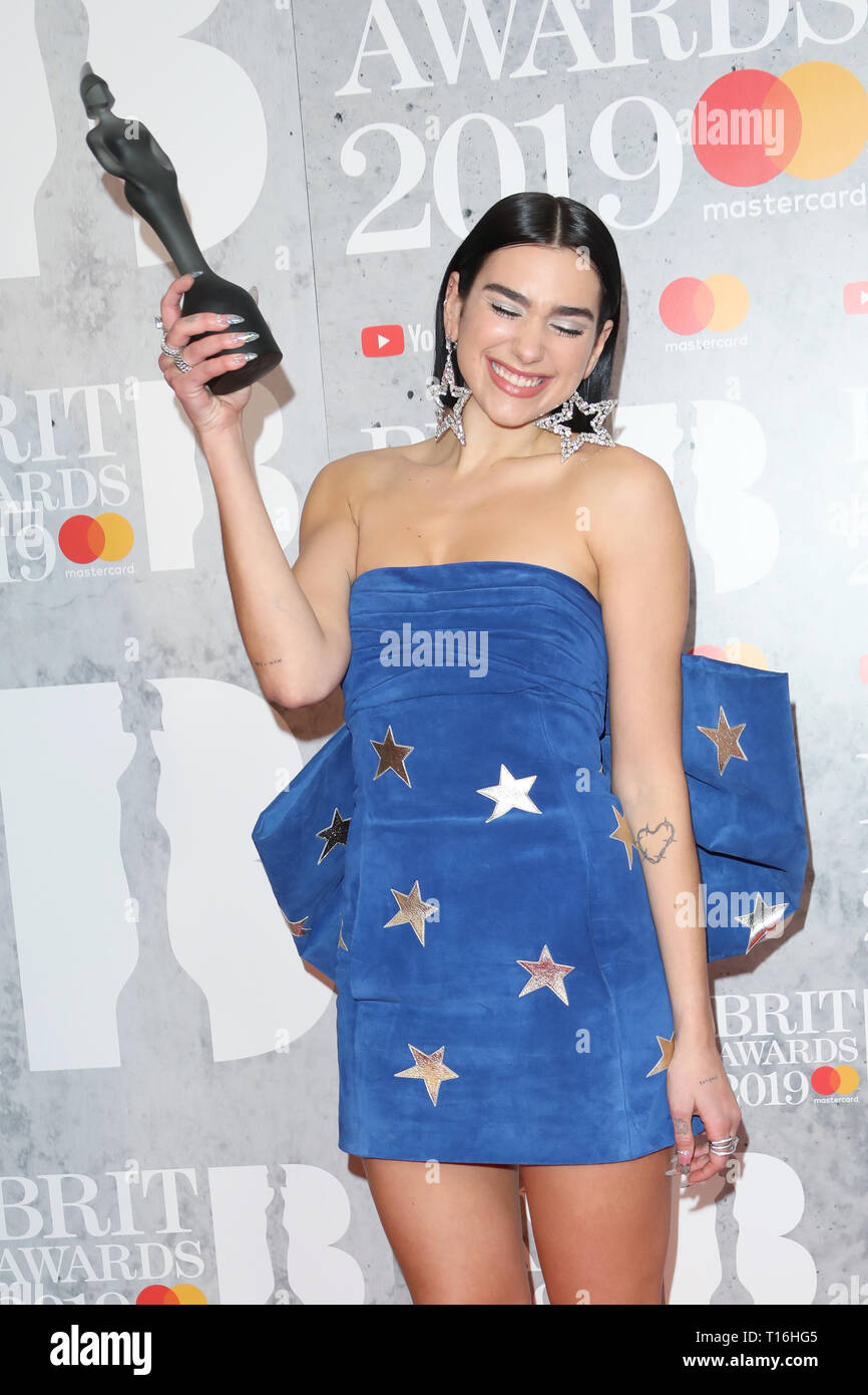 Dua lipa portrait hi-res stock photography and images - Alamy