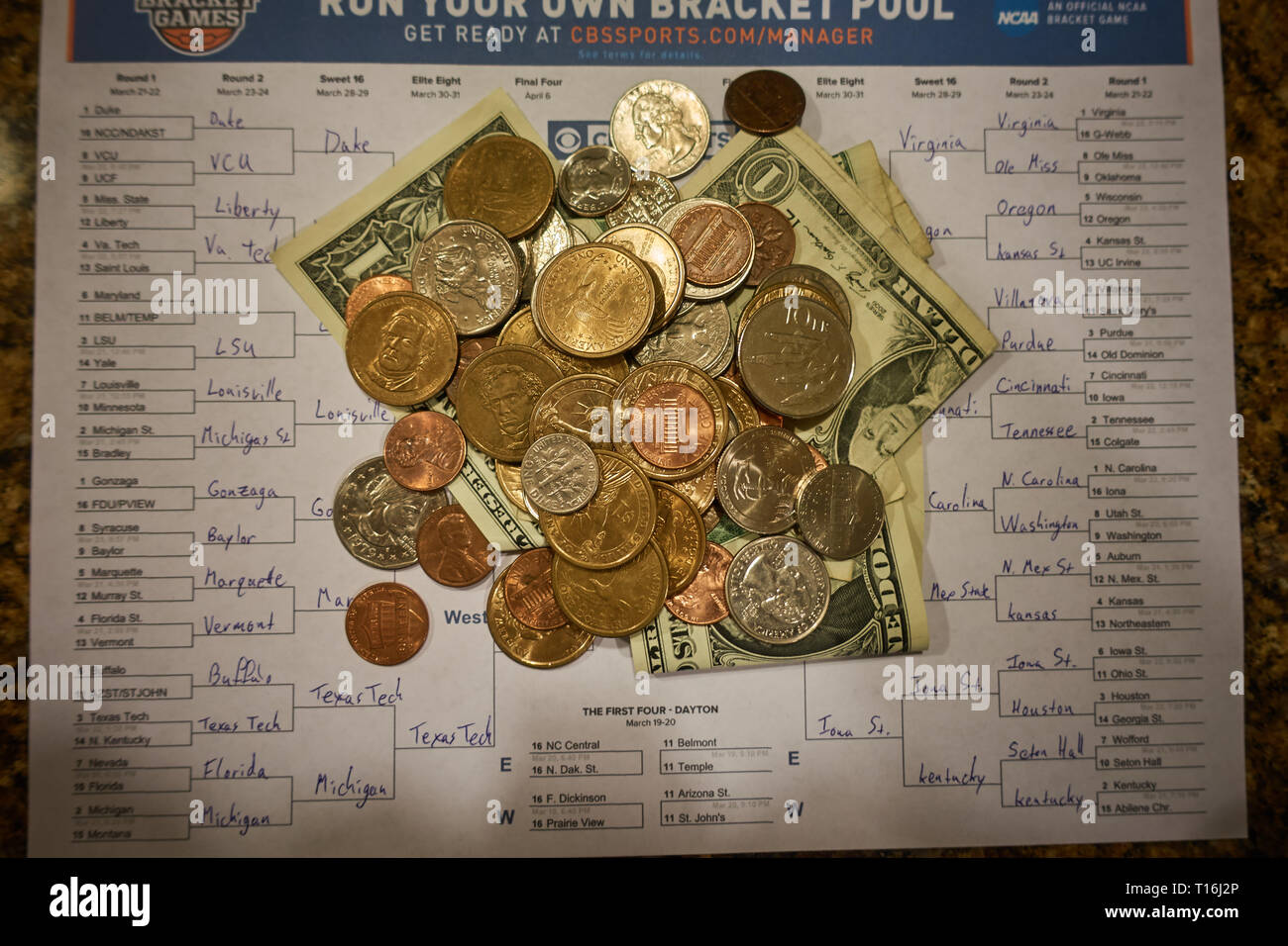 March madness bracket hi-res stock photography and images - Alamy