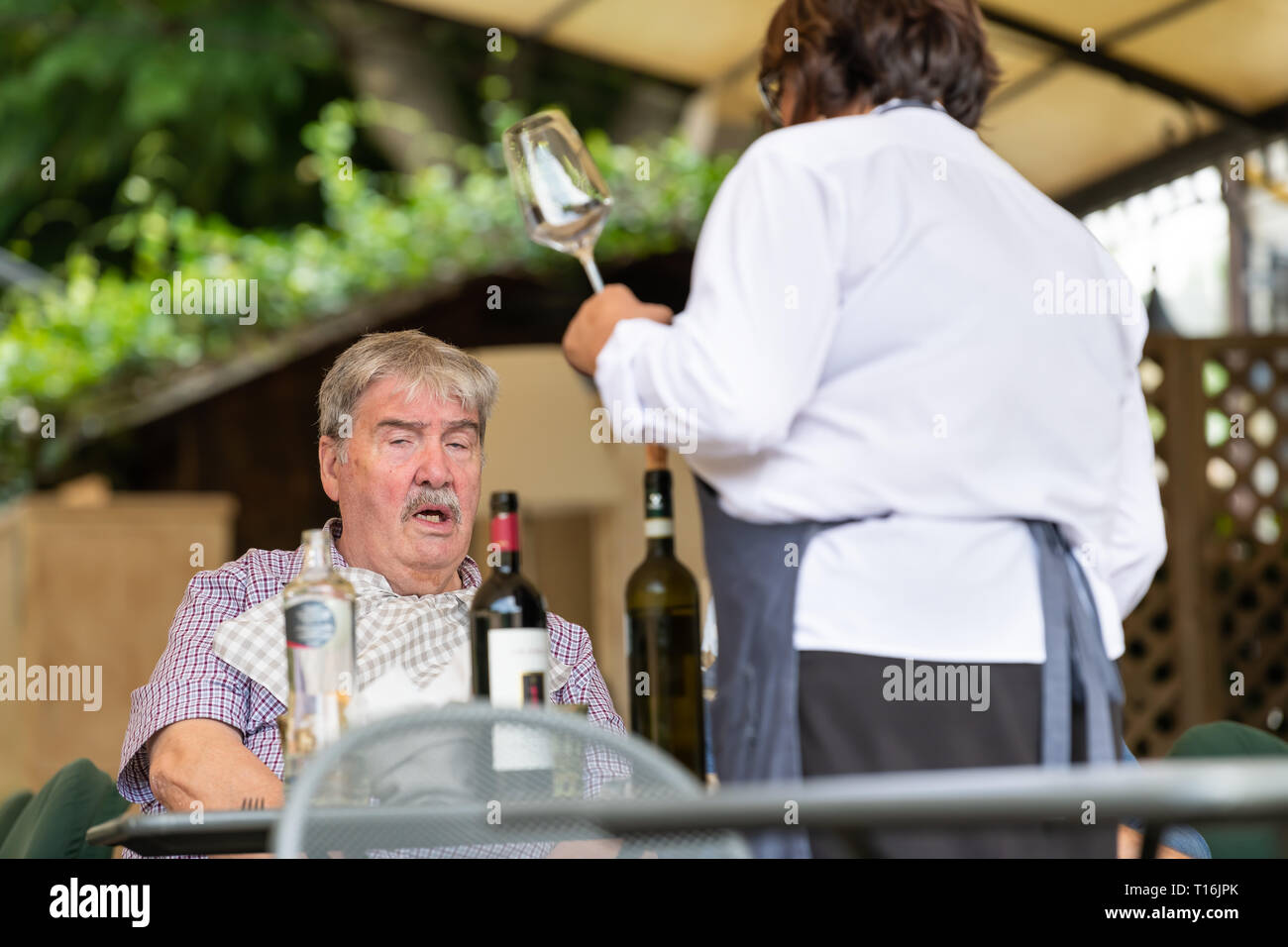 Medieval waitress hi-res stock photography and images - Alamy