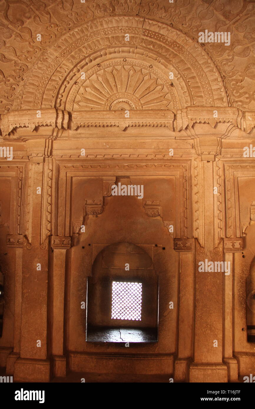 Latticework pattern hi-res stock photography and images - Alamy