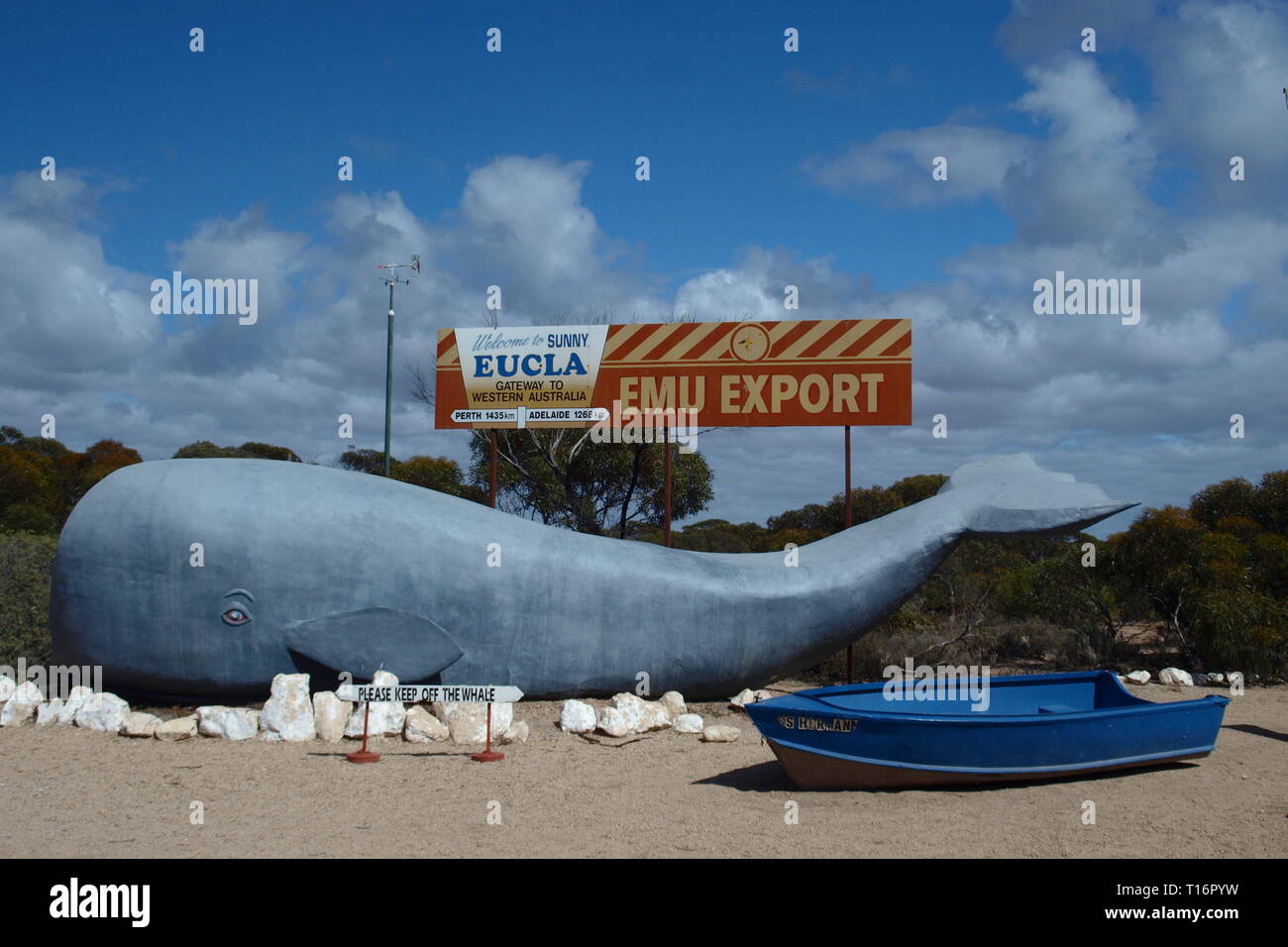 Eucla hi-res stock photography and images - Alamy