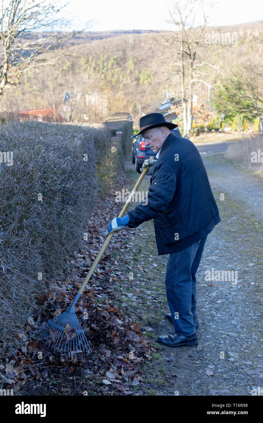 80 year old man garden hi-res stock photography and images - Alamy