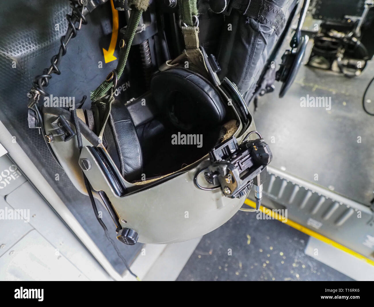 Us air force pilots uniform hi-res stock photography and images - Alamy