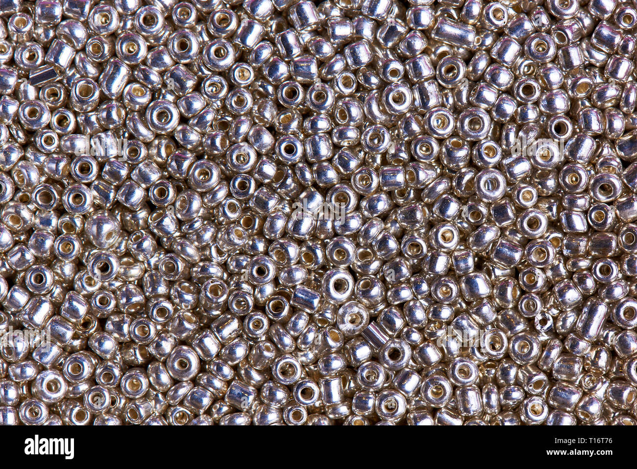 Micro bead hi-res stock photography and images - Alamy