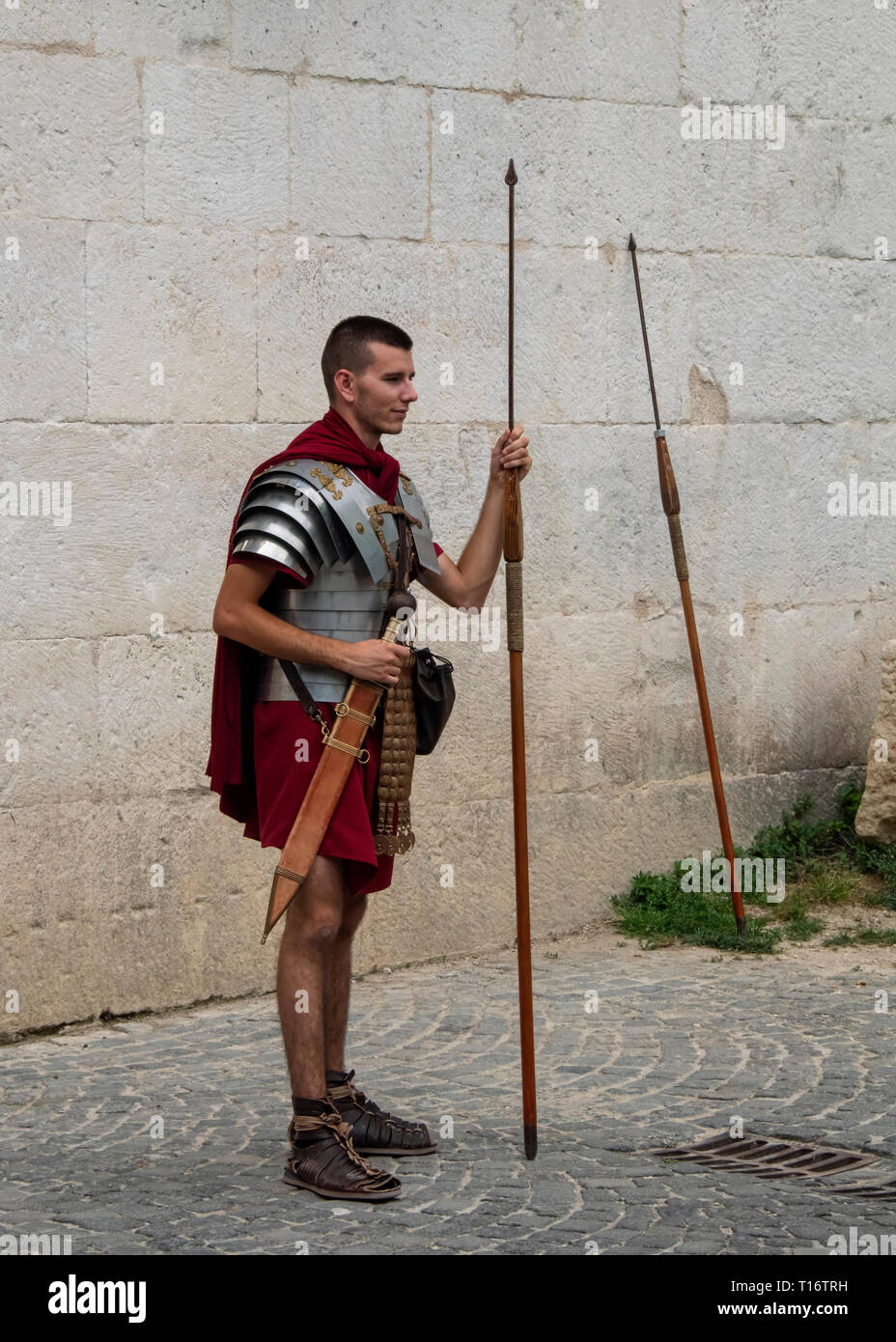 Man dressed ancient roman soldier hi-res stock photography and images ...