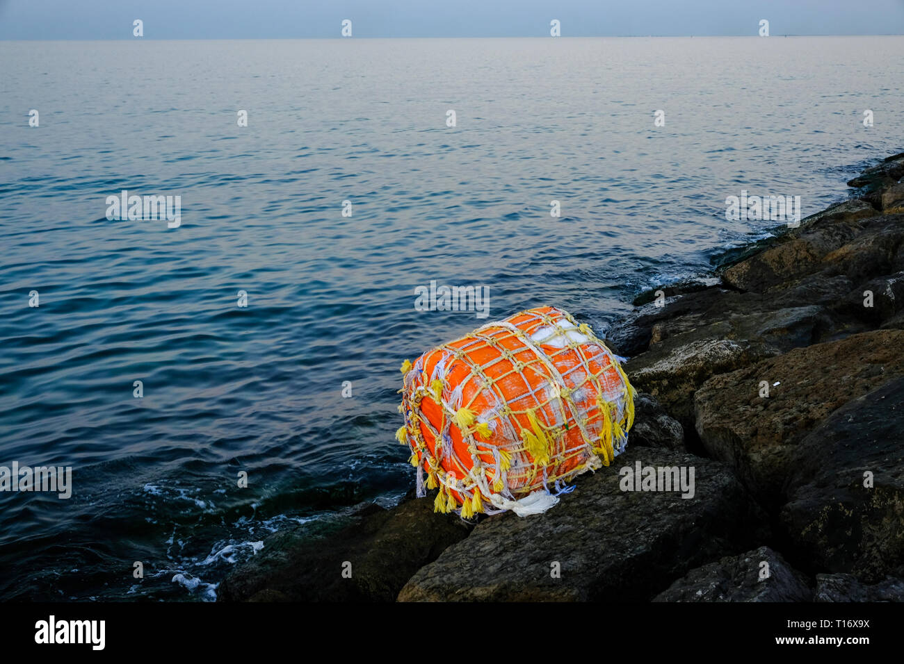 Washed off the rocks hi-res stock photography and images - Alamy