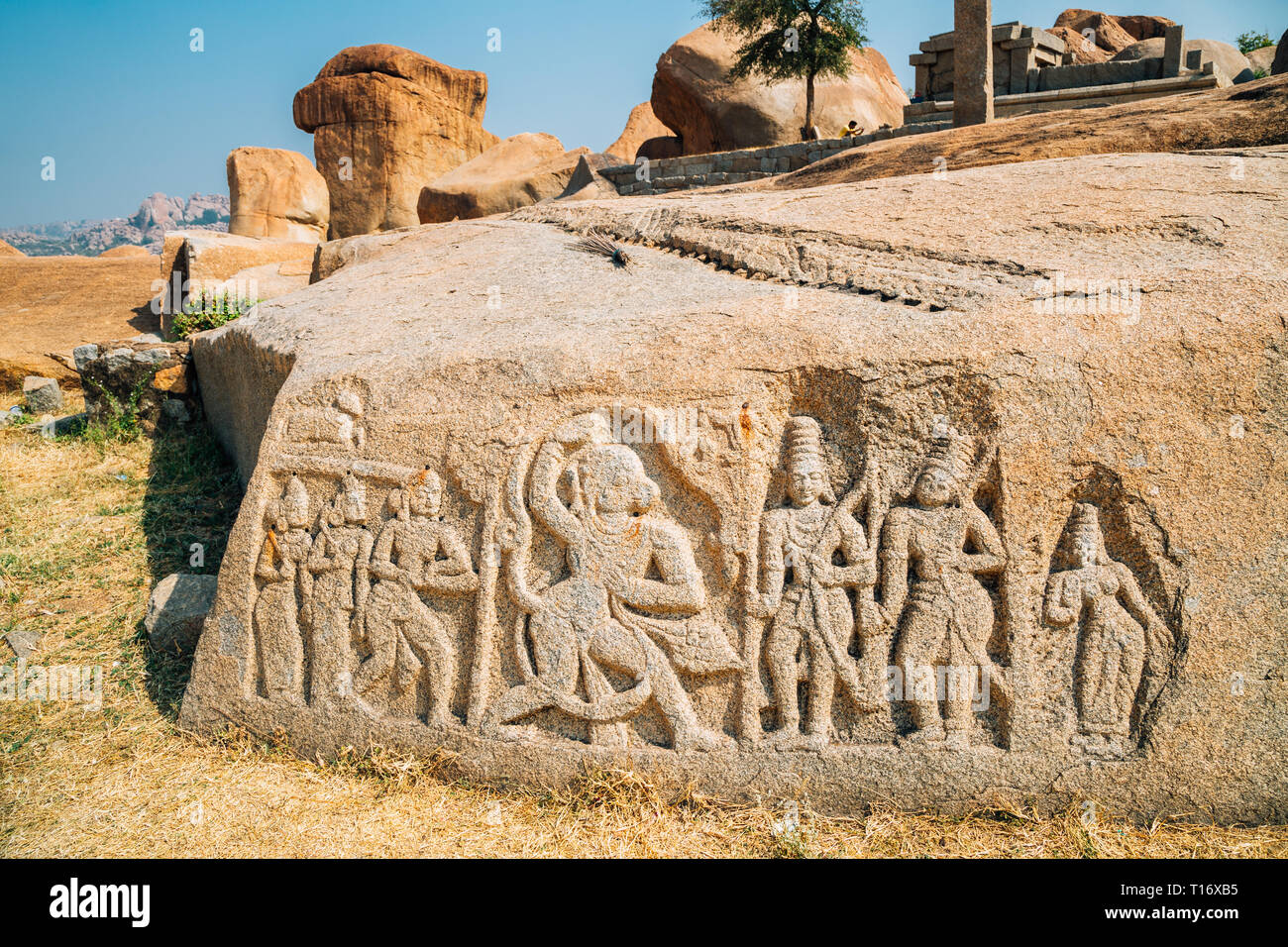 Hemakuta Hill Temple, ancient ruins in Hampi, India Stock Photo - Alamy