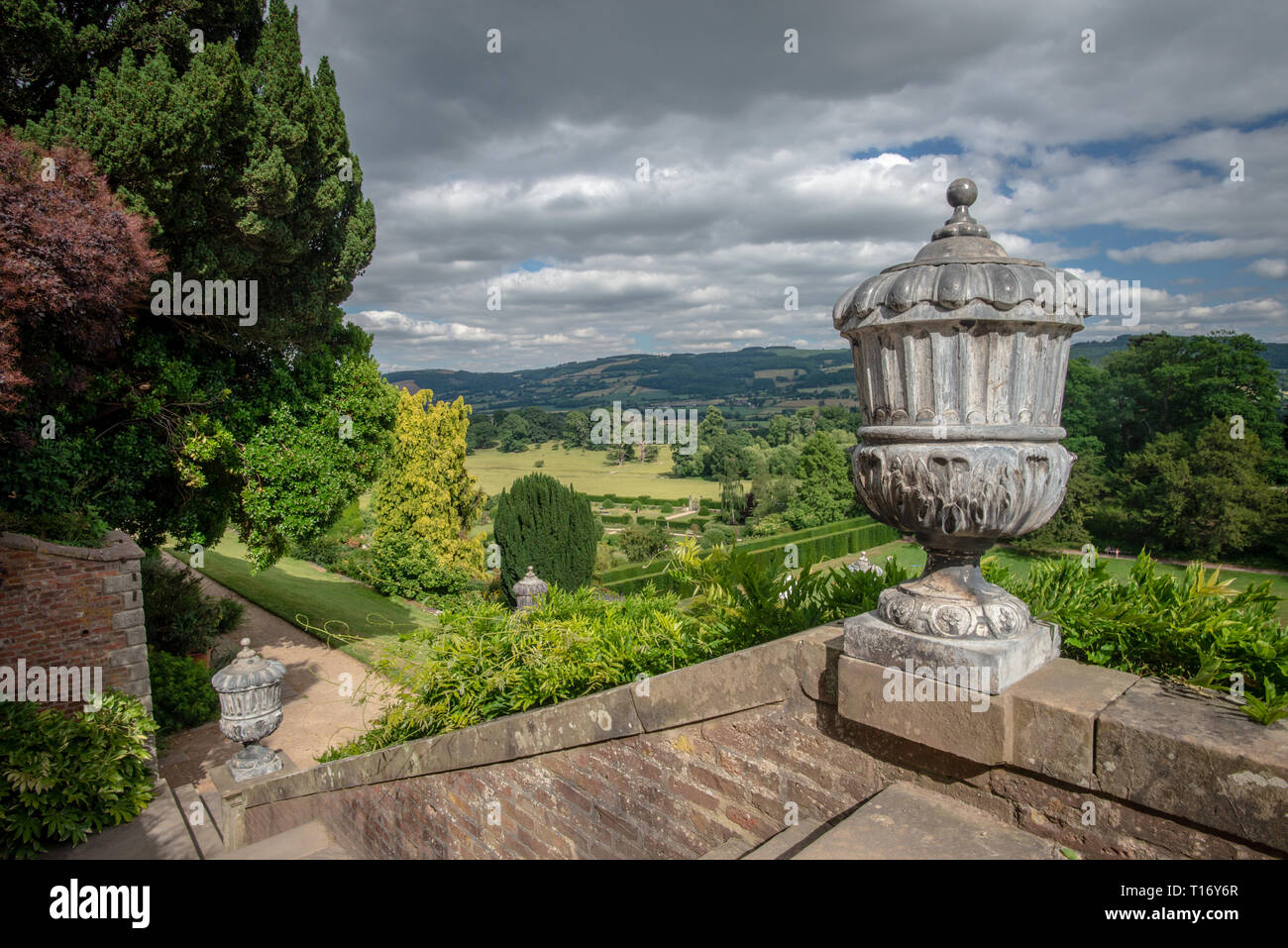Castell powys hi-res stock photography and images - Alamy
