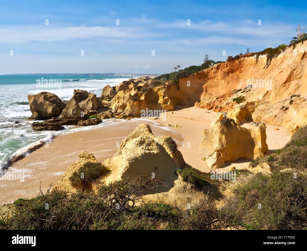 Beautiful algarve hi-res stock photography and images - Alamy