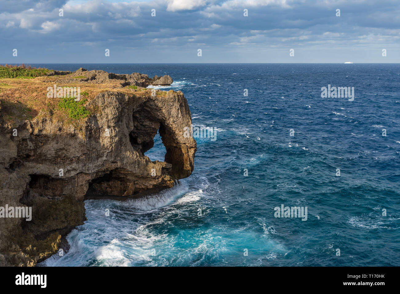 Manzamo cliff okinawa japan hi-res stock photography and images - Alamy