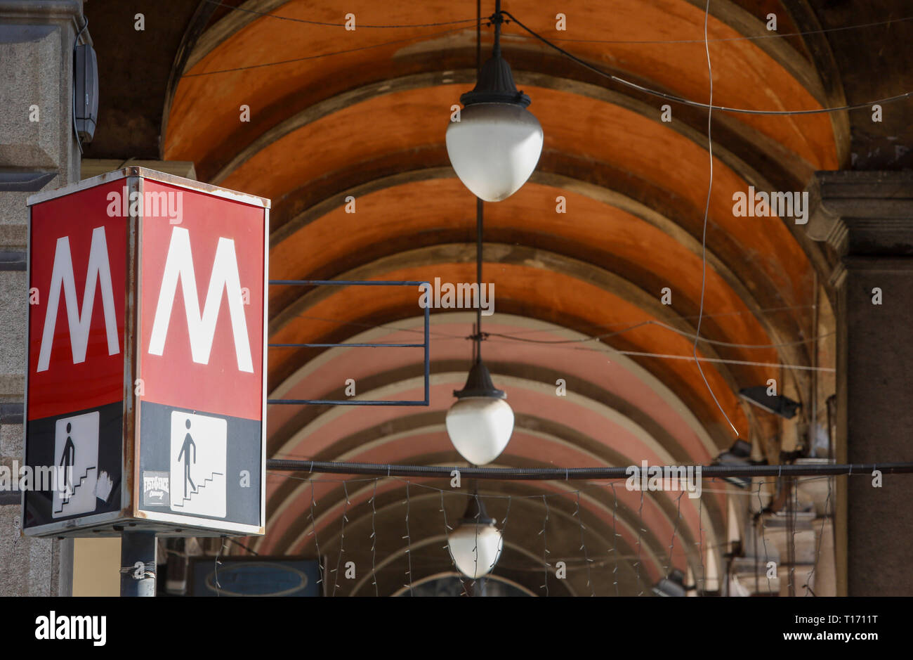 Italy rome metro sign hi-res stock photography and images - Alamy