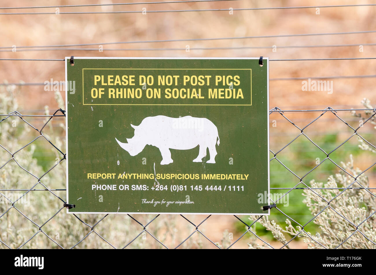 Rhino warning sign hi-res stock photography and images - Alamy