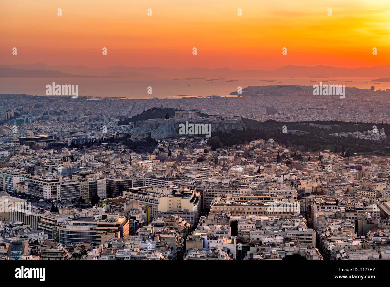 Athens skyline hi-res stock photography and images - Alamy