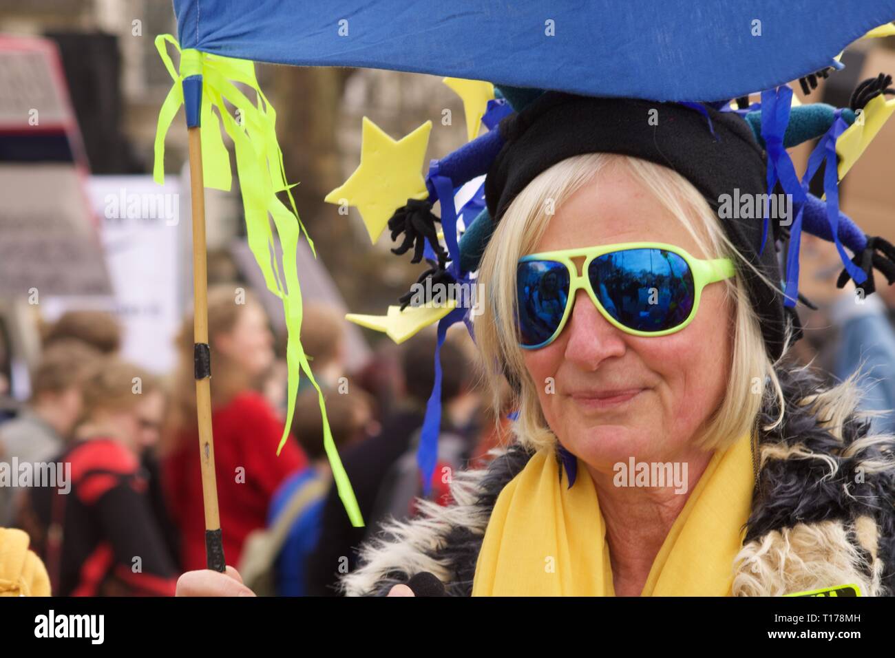 Rally streamers hi-res stock photography and images - Alamy