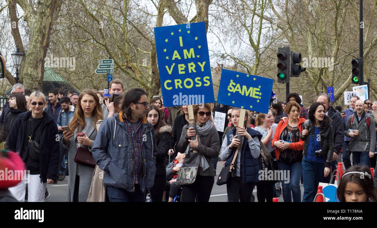People marching with banners hi-res stock photography and images - Alamy