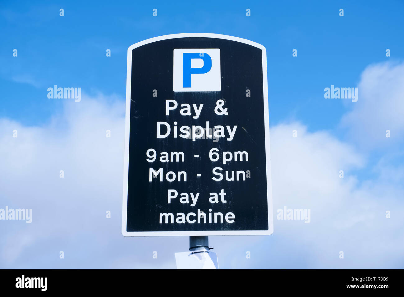 Coins operated machine hi-res stock photography and images - Alamy