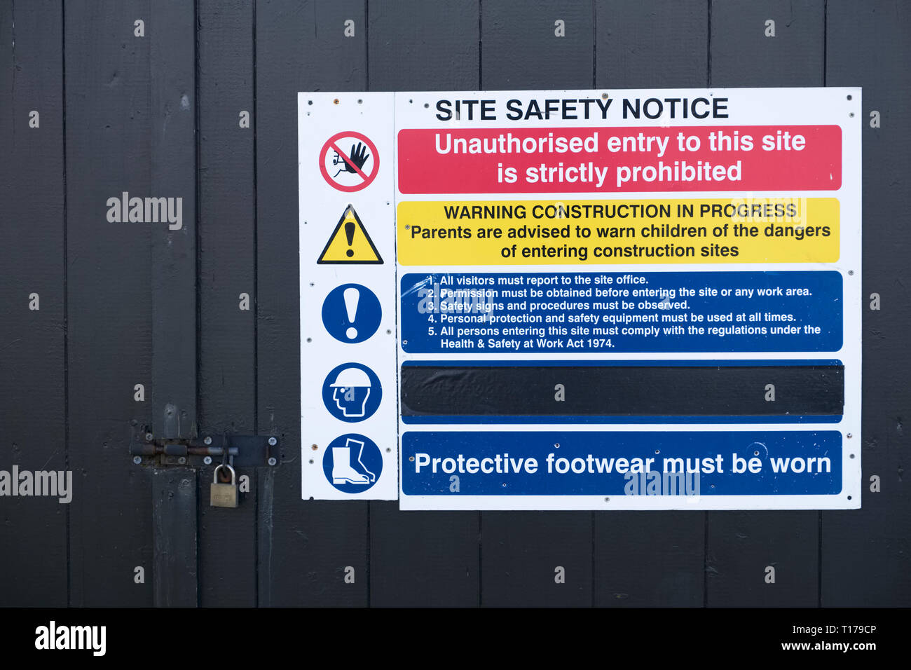 Site safety notice construction building health sign Stock Photo - Alamy