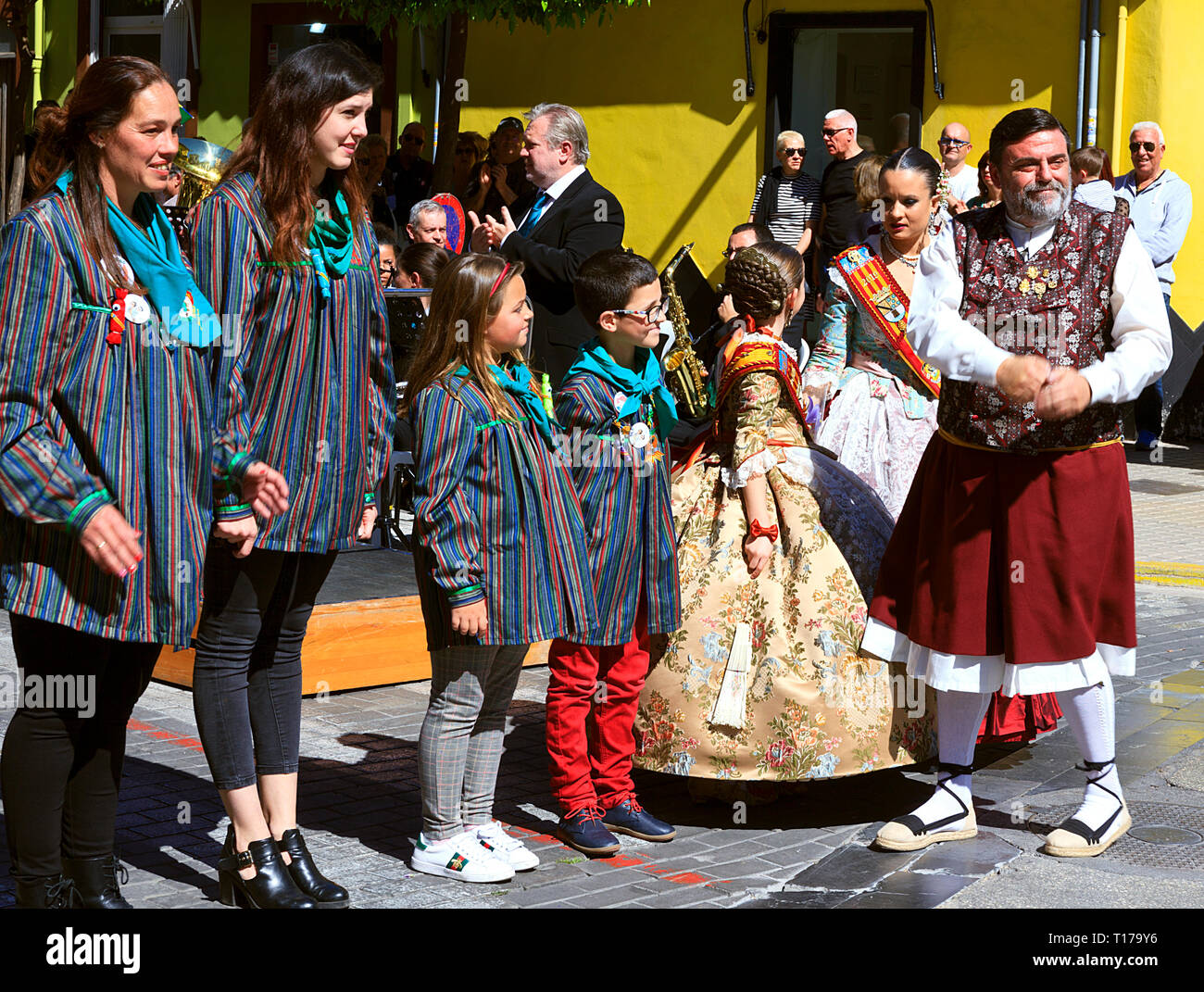 Falleras costume hi-res stock photography and images - Alamy