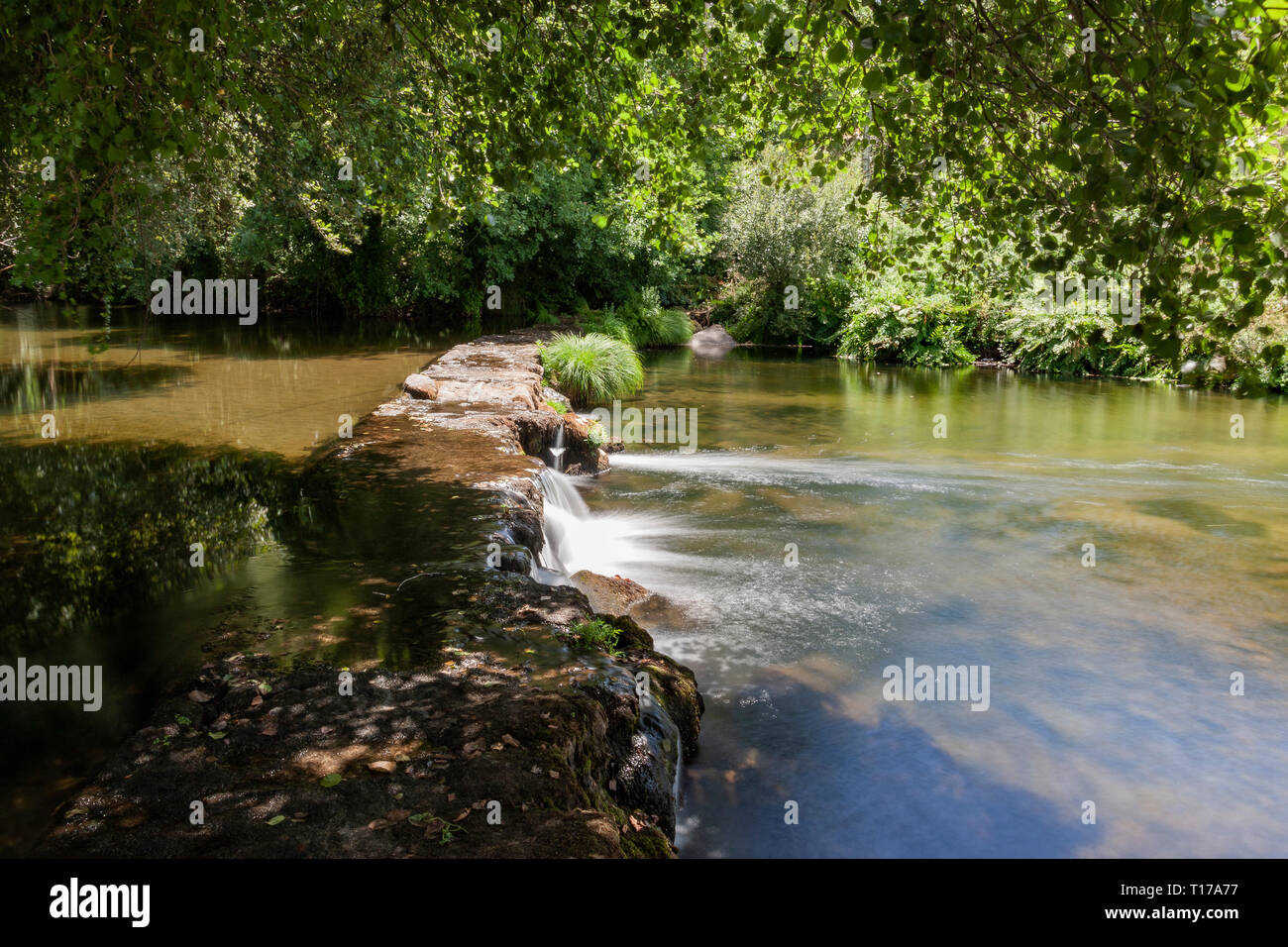 Man made dam hi-res stock photography and images - Alamy