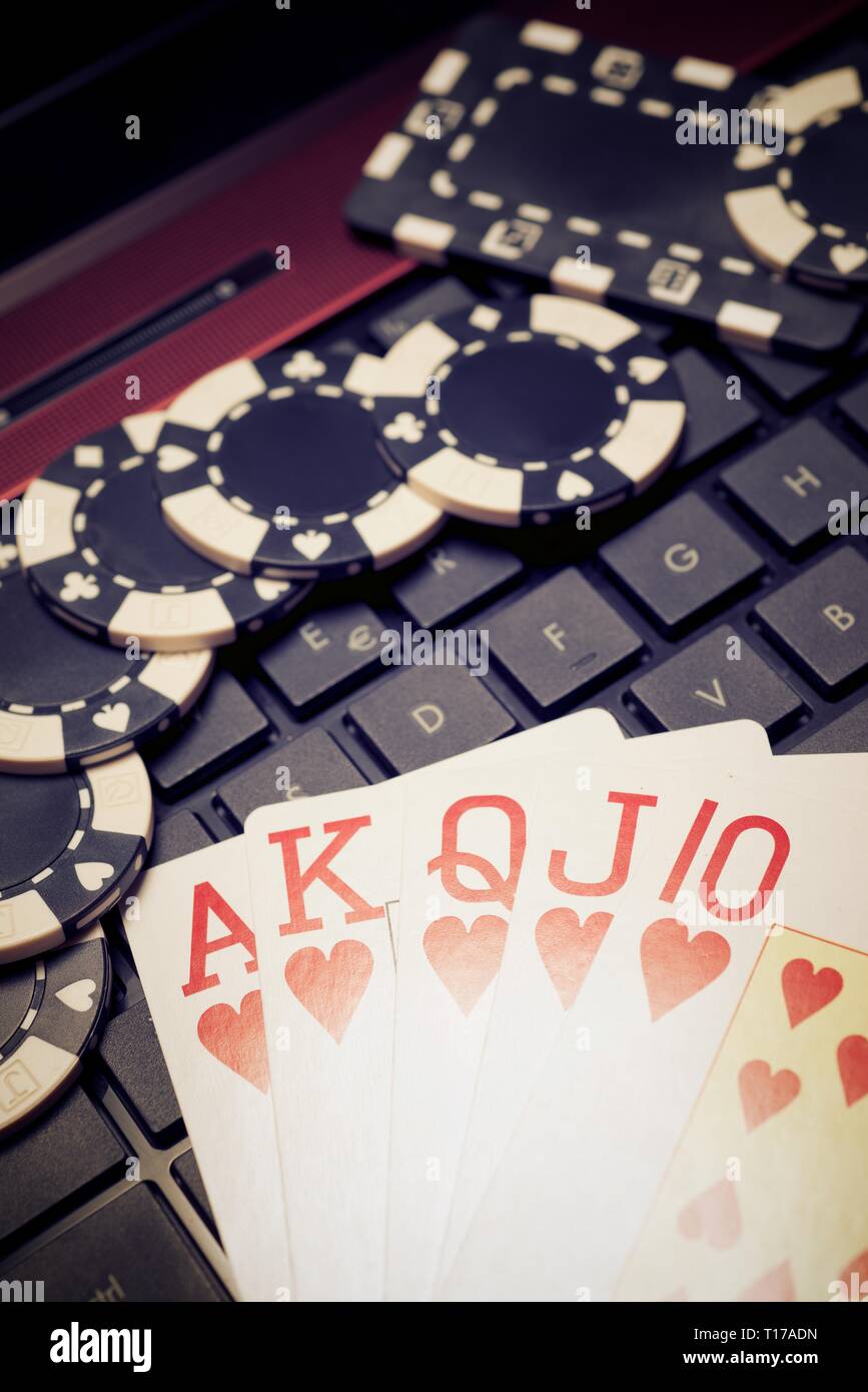 Stacking cards hi-res stock photography and images - Alamy