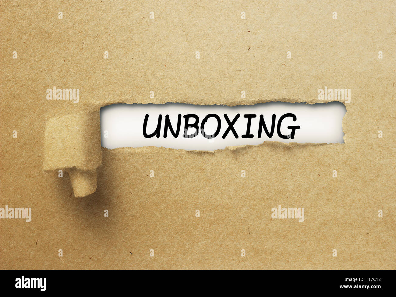 Rip paper hi-res stock photography and images - Alamy