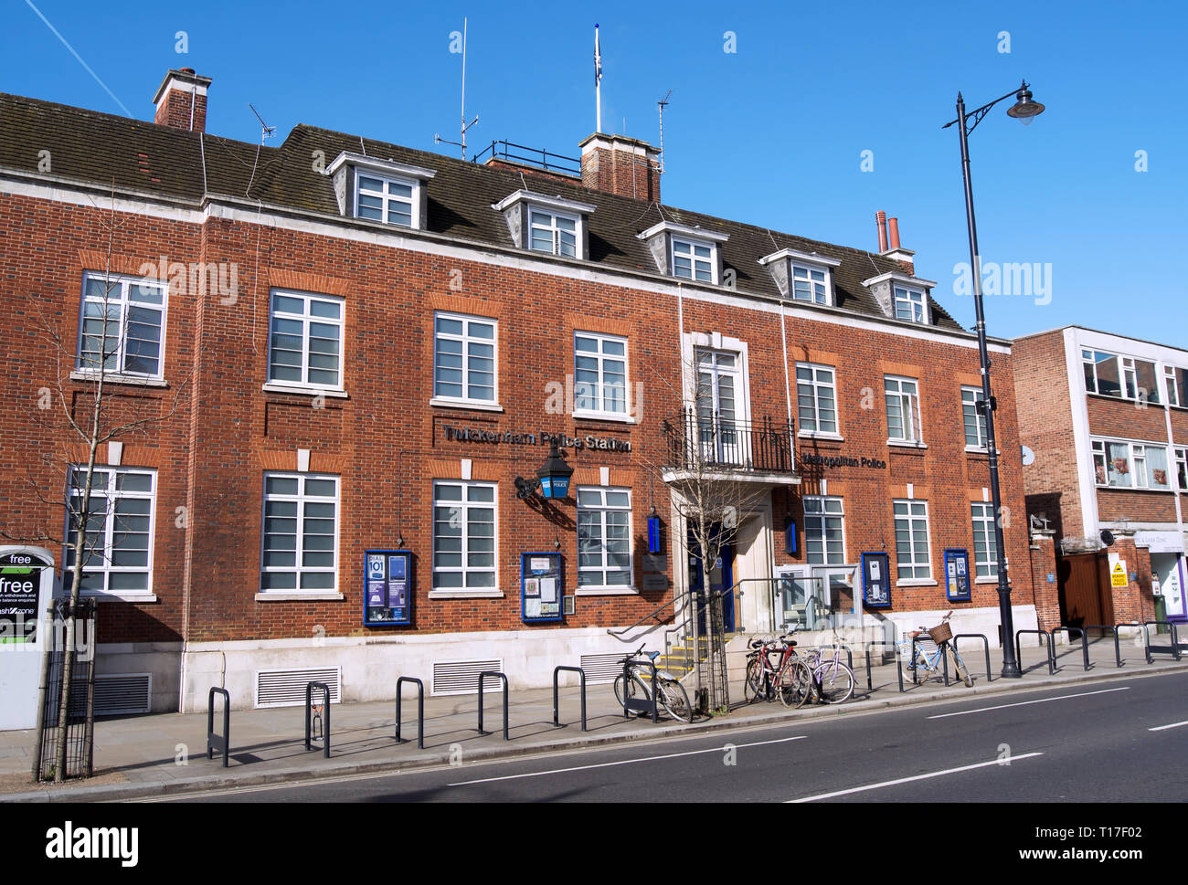 Police stations hi-res stock photography and images - Alamy