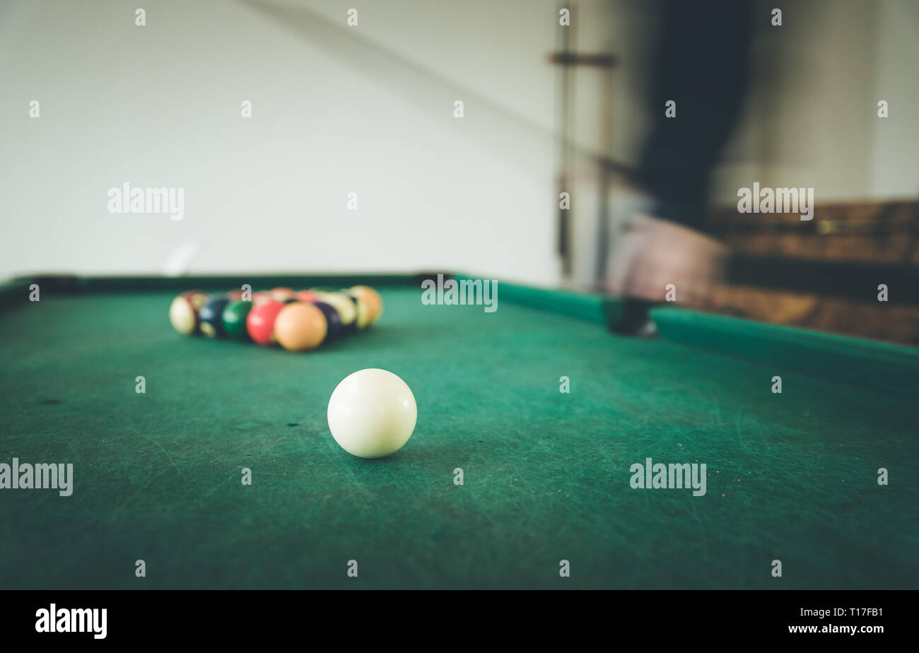 Billard queue hi-res stock photography and images - Alamy