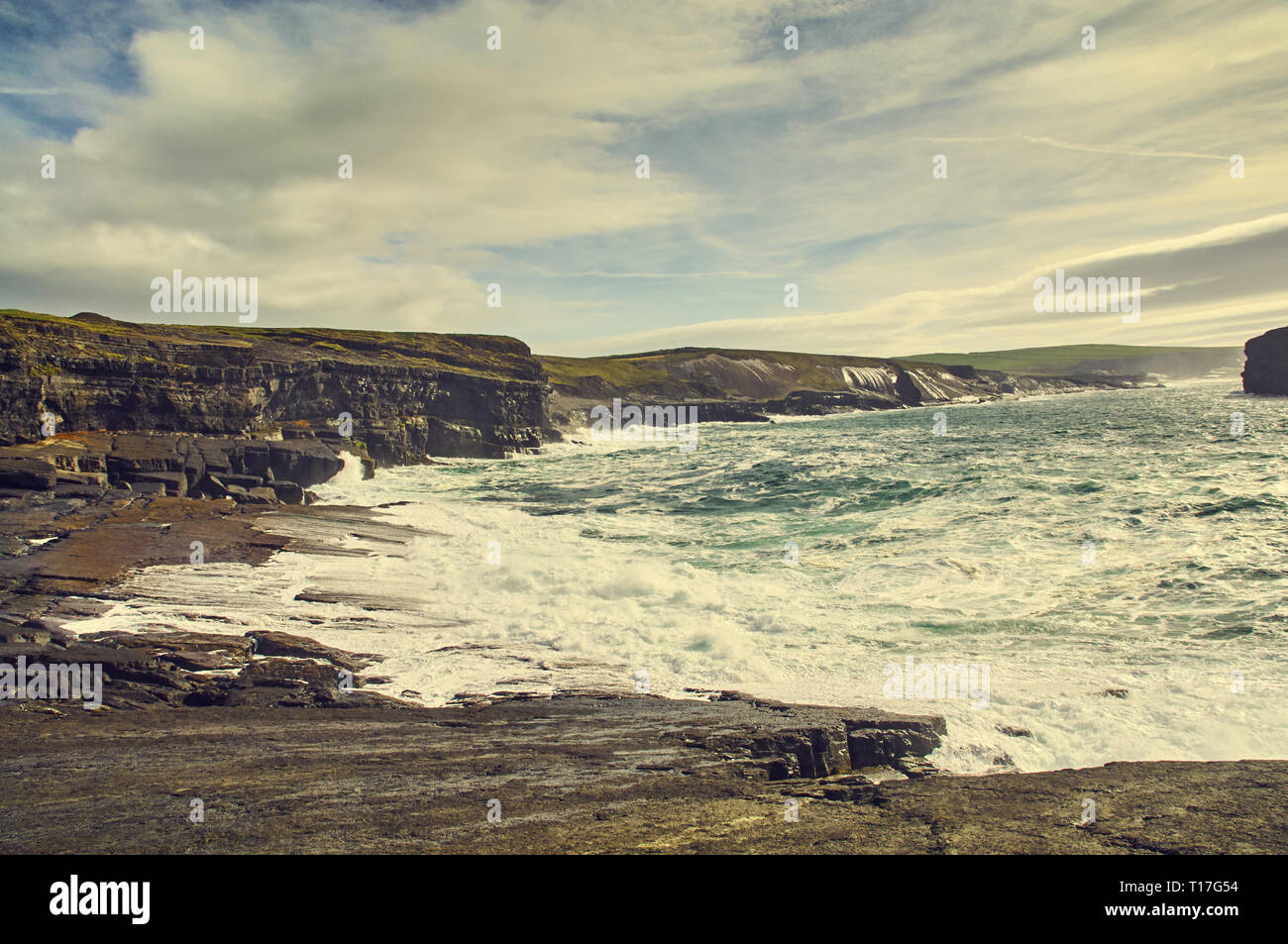Pollock holes kilkee hi-res stock photography and images - Alamy