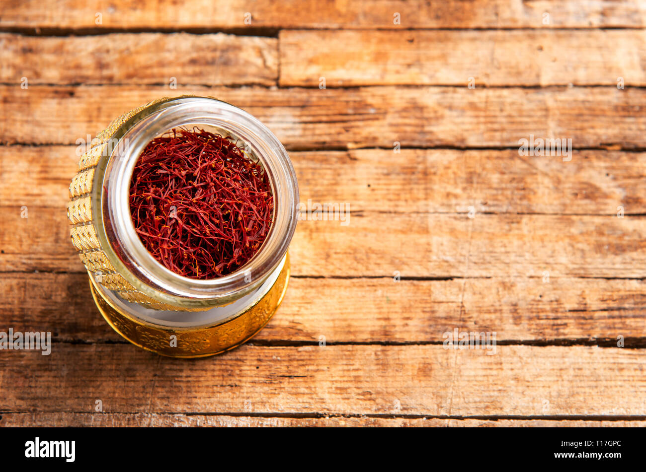 Saffron colored threads hi-res stock photography and images - Alamy