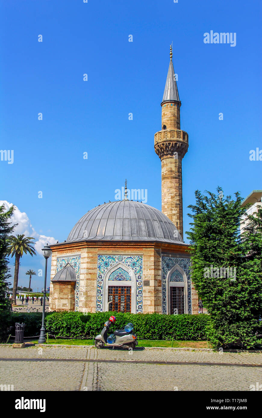 Konak yali mosque hi-res stock photography and images - Alamy