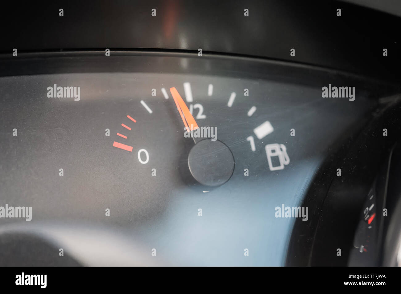 Mileage indicator hi-res stock photography and images - Alamy