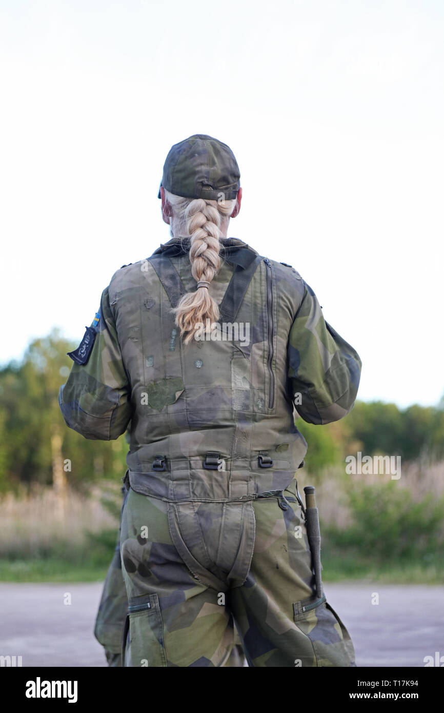 Swedish army female soldier hi-res stock photography and images - Alamy