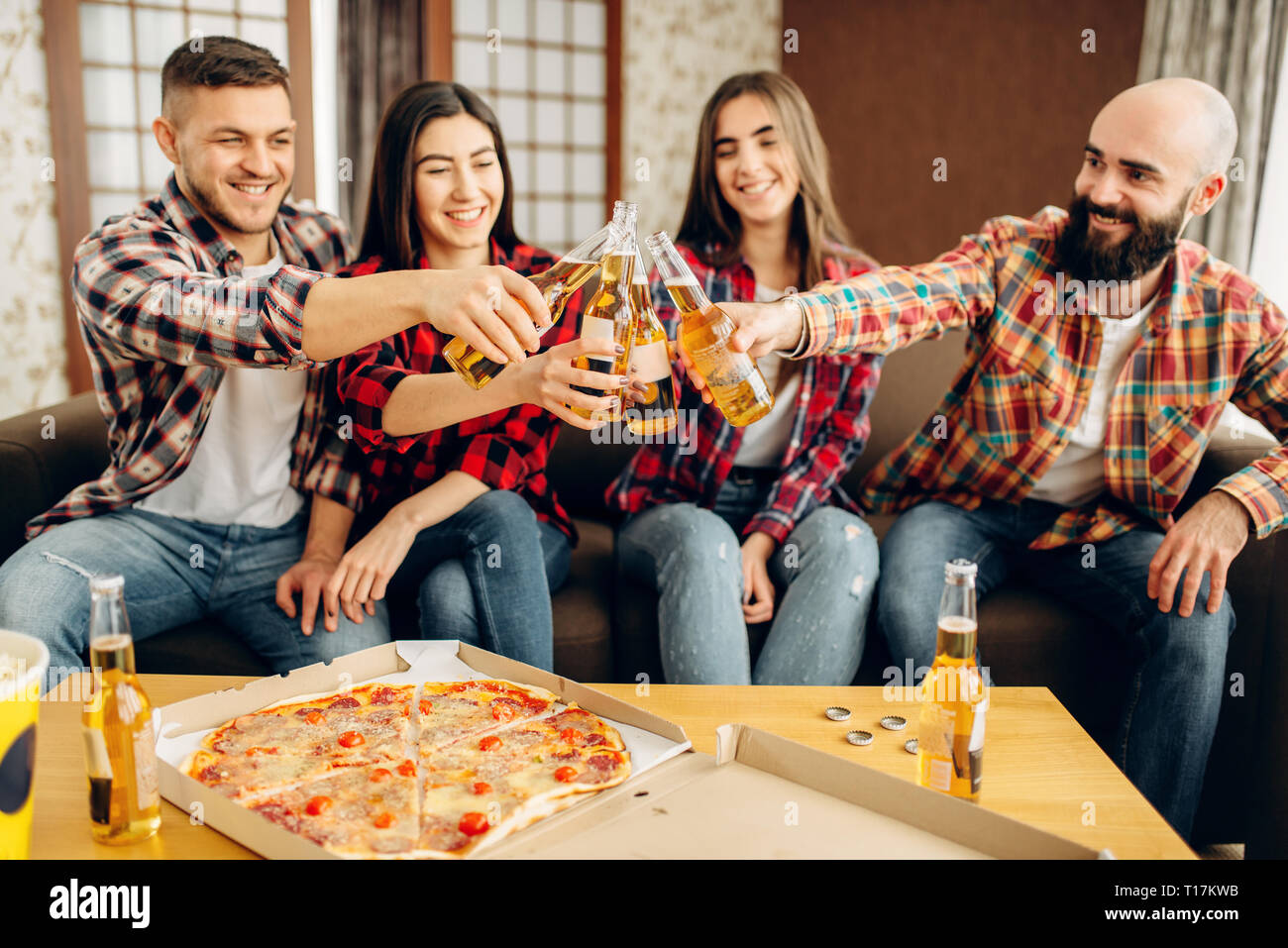 Clink bottles hi-res stock photography and images - Alamy