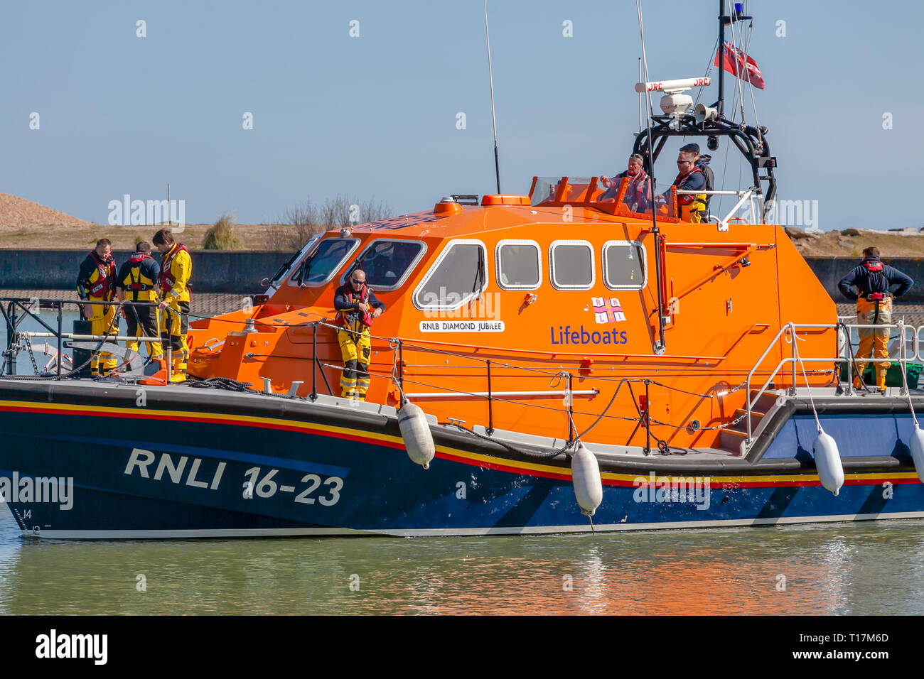 Rnli rescue boat training hi-res stock photography and images - Alamy