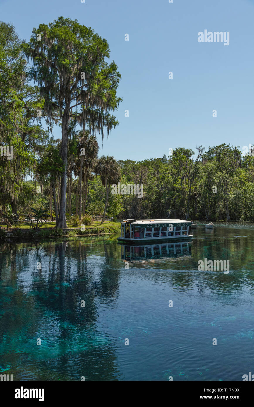 Silver river state park boat hi-res stock photography and images - Alamy