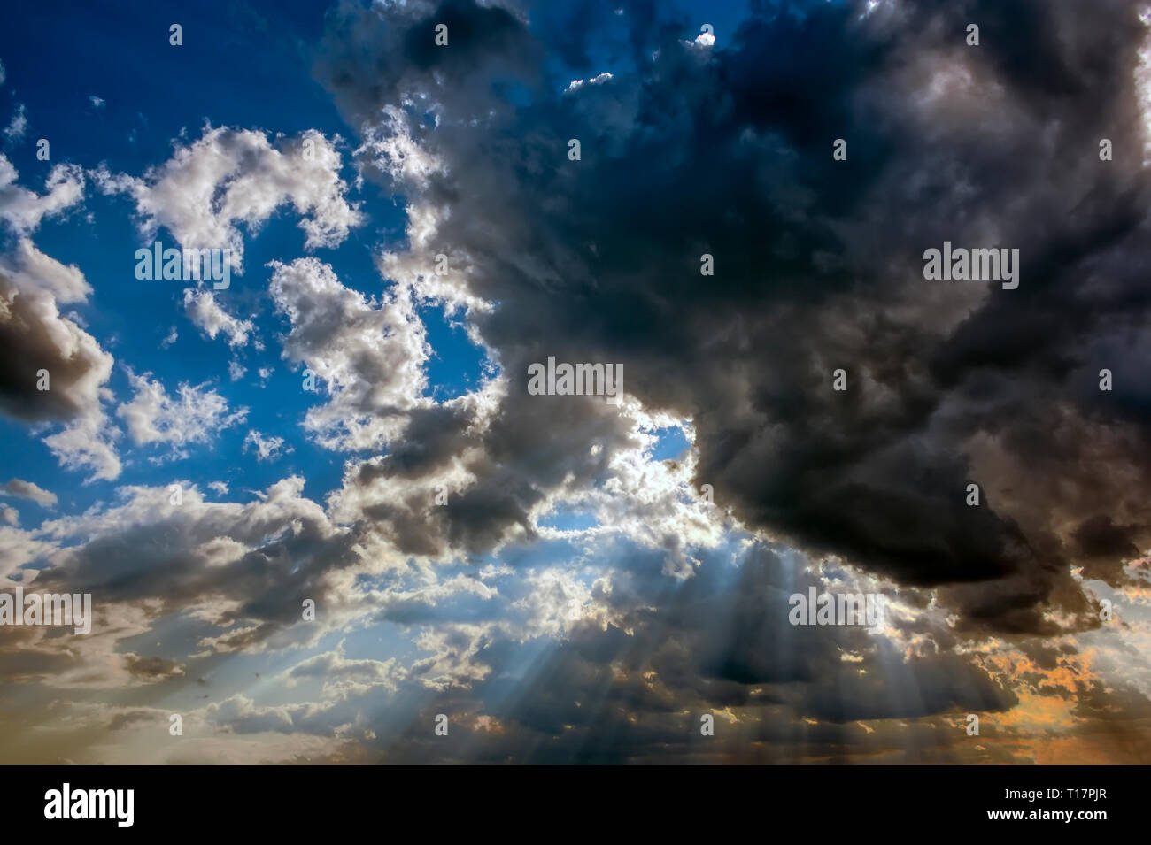 Abstract nature background. Dramatic and moody cloudy sunset sky Stock ...