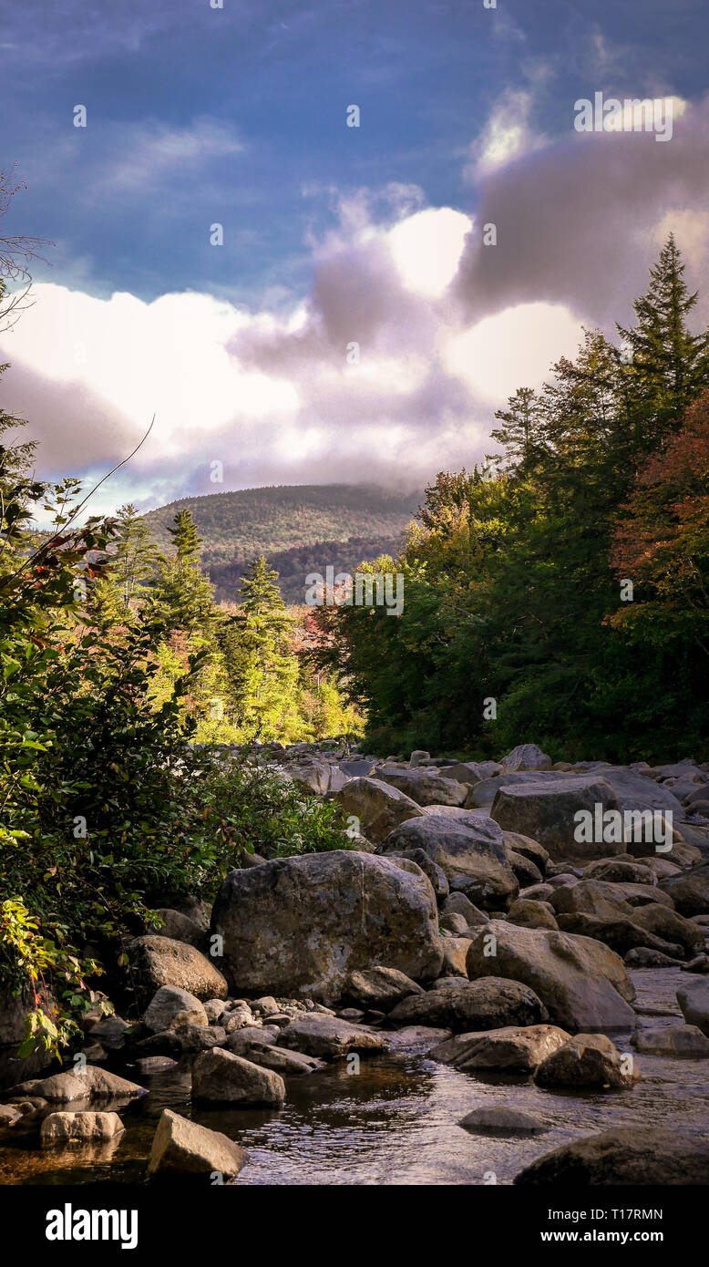 White mountains new hampshire fall hi-res stock photography and images ...