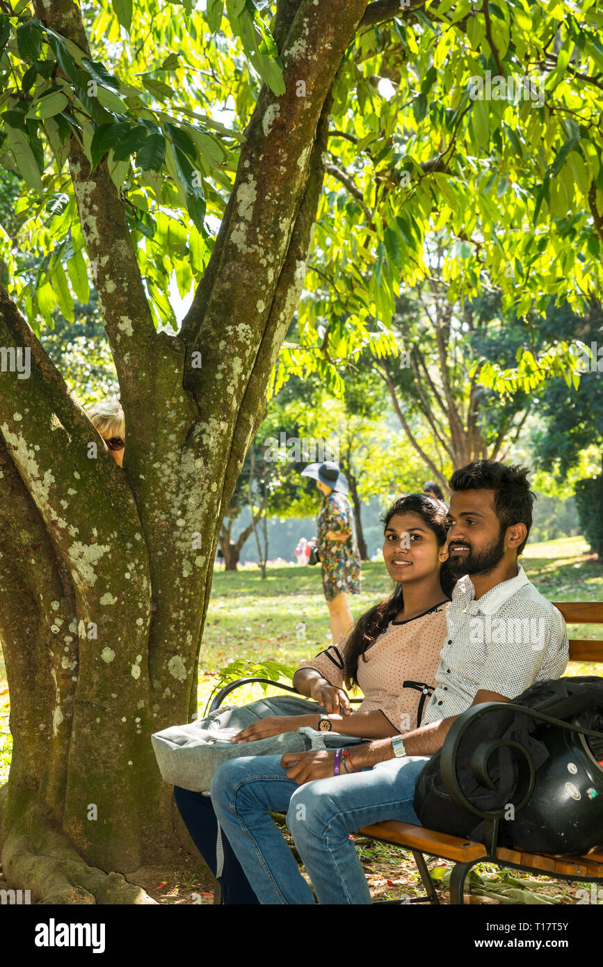 Kandy sri lanka young couple hi-res stock photography and images - Alamy