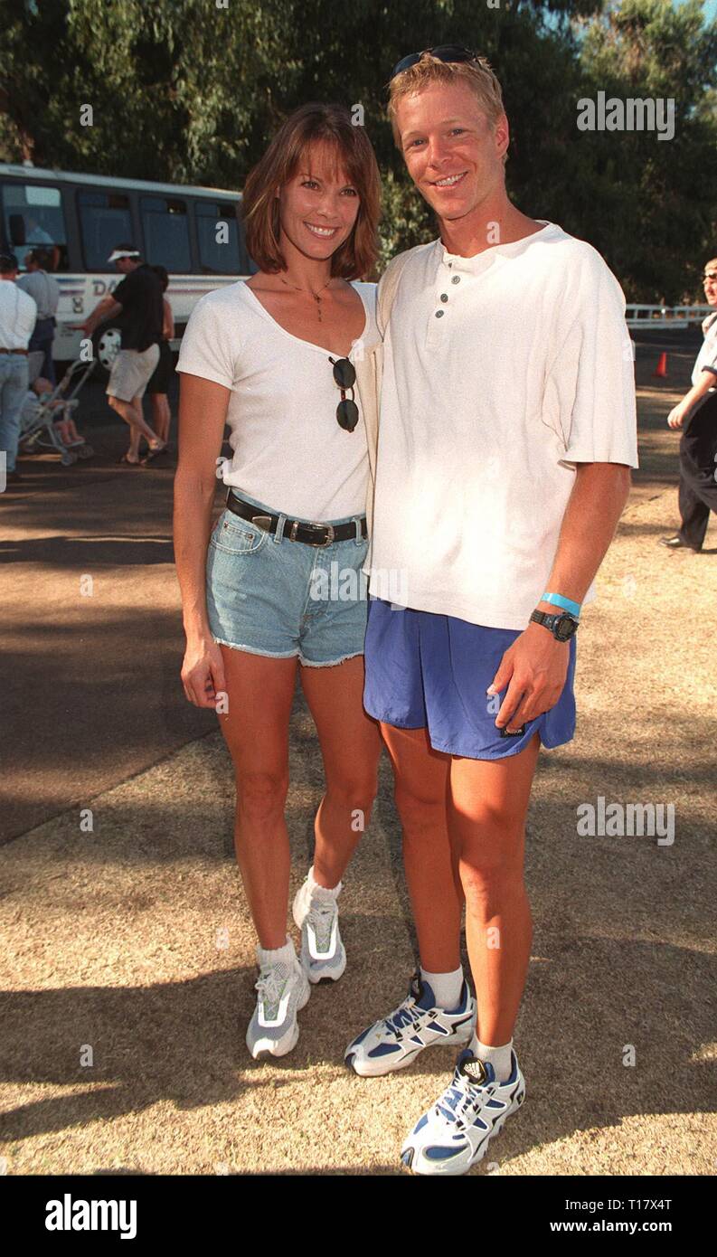LOS ANGELES, CA. November 02, 1997: Actress Alexandra Paul & boyfriend ...