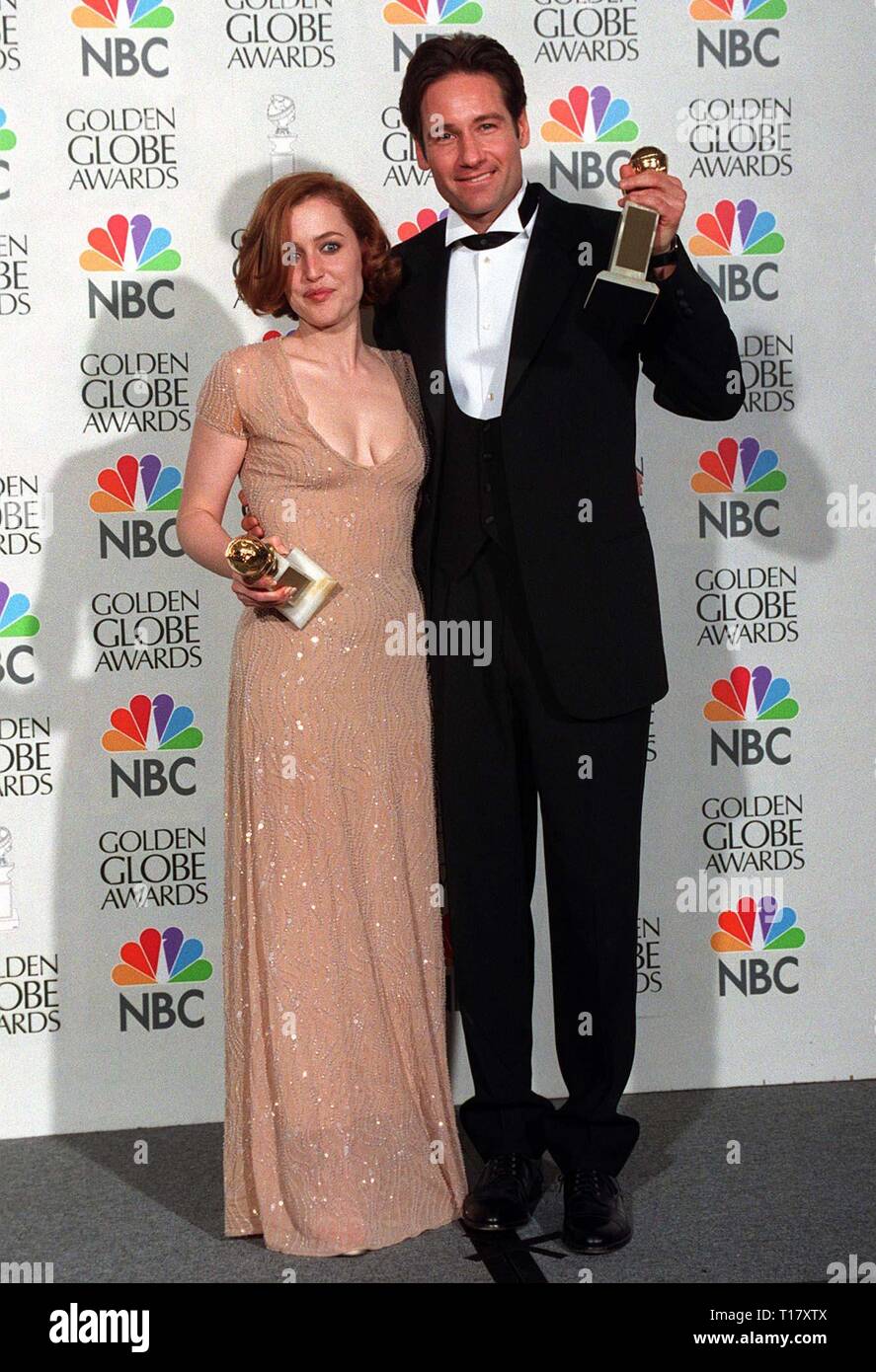 LOS ANGELES, CA. January 19, 1997: "X-Files" stars David Duchovny ...