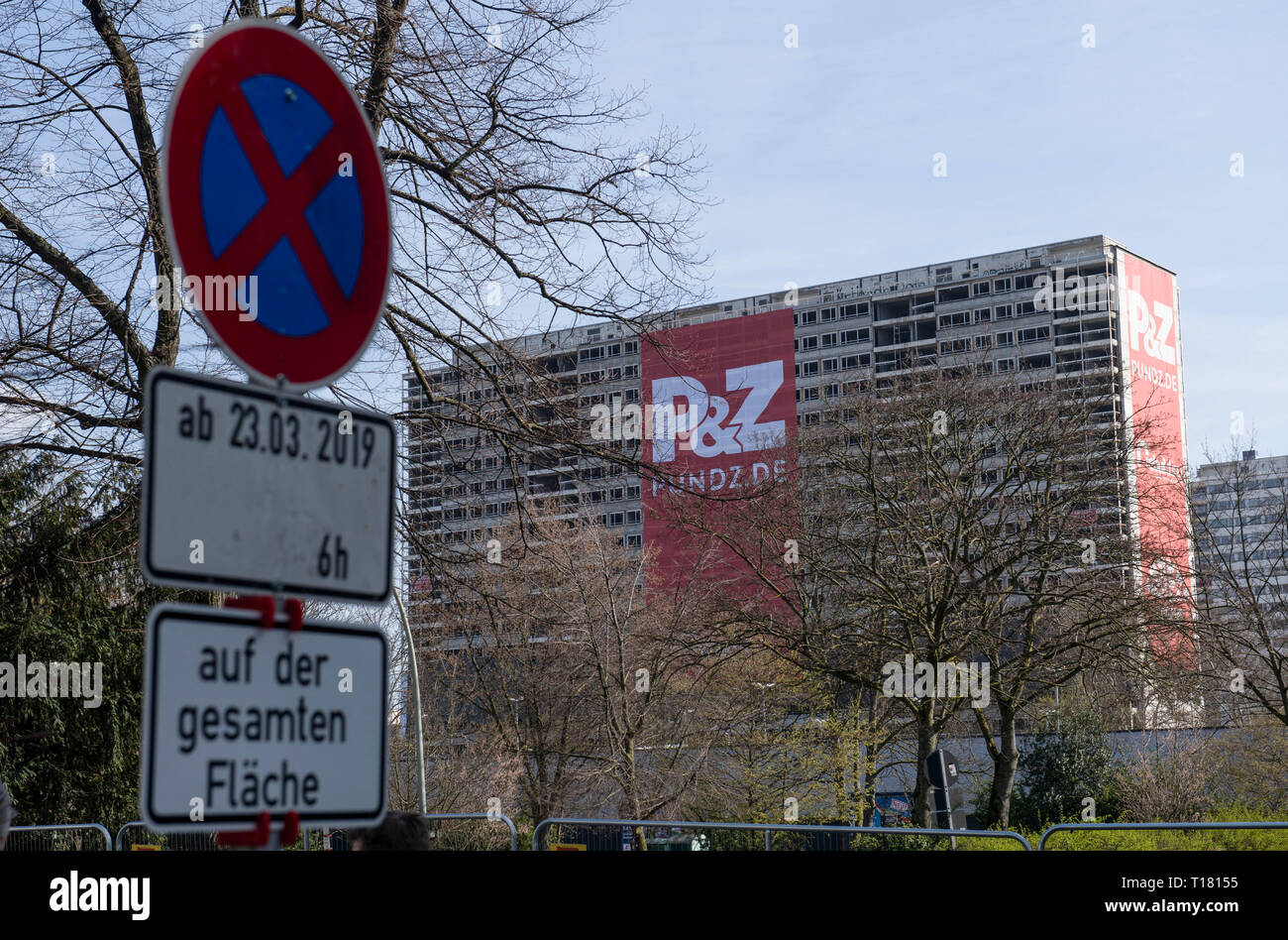 Duisburg, Germany. 24th Mar, 2019. The surroundings of the high-rise ...