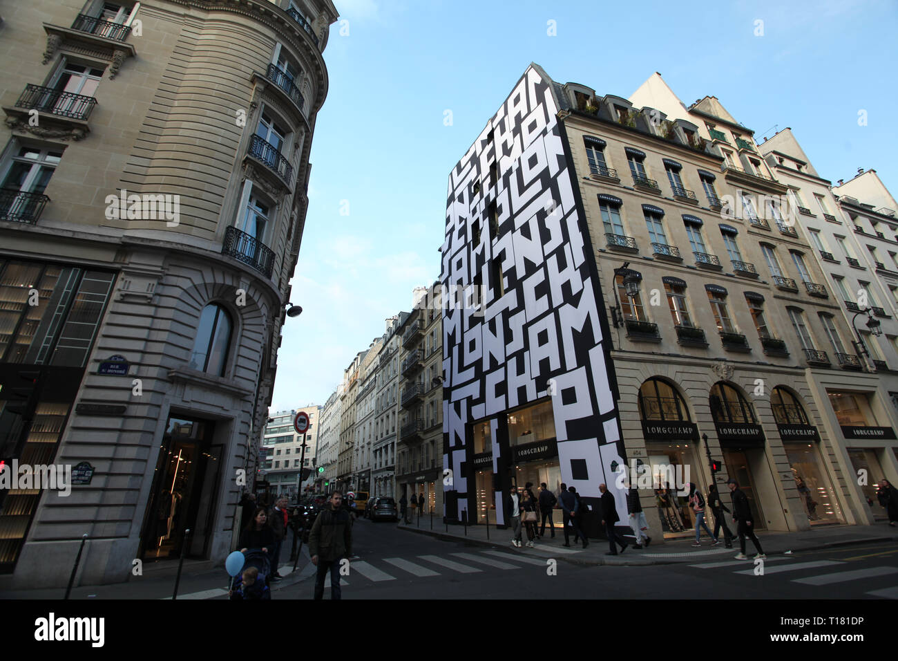 Longchamp store front hi-res stock photography and images - Alamy
