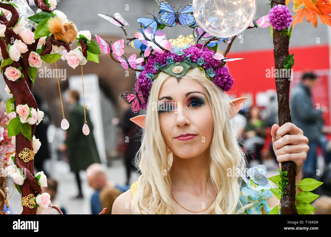 Jens cosplay hi-res stock photography and images - Alamy