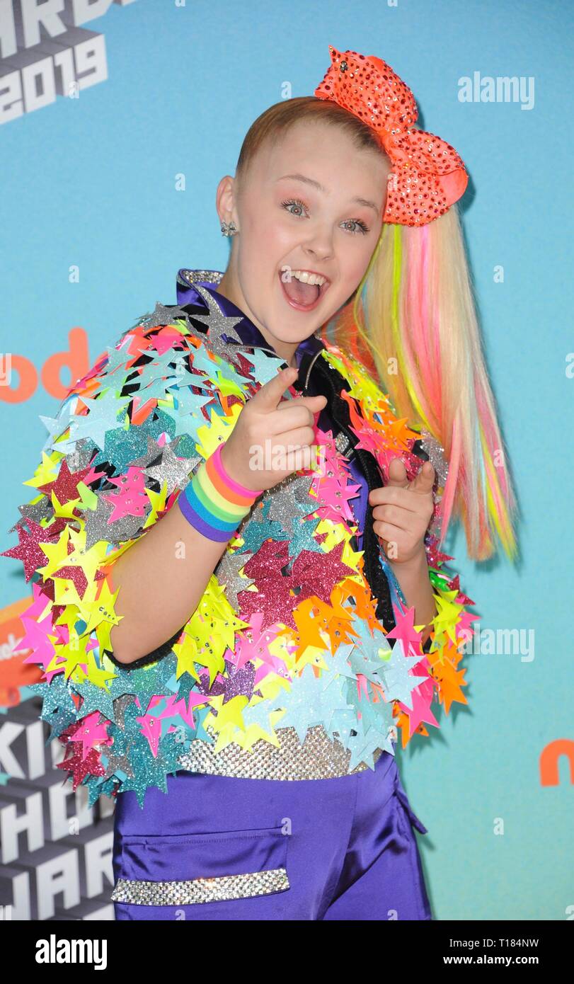 Los Angeles, CA, USA. 23rd Mar, 2019. JoJo Siwa at arrivals for ...