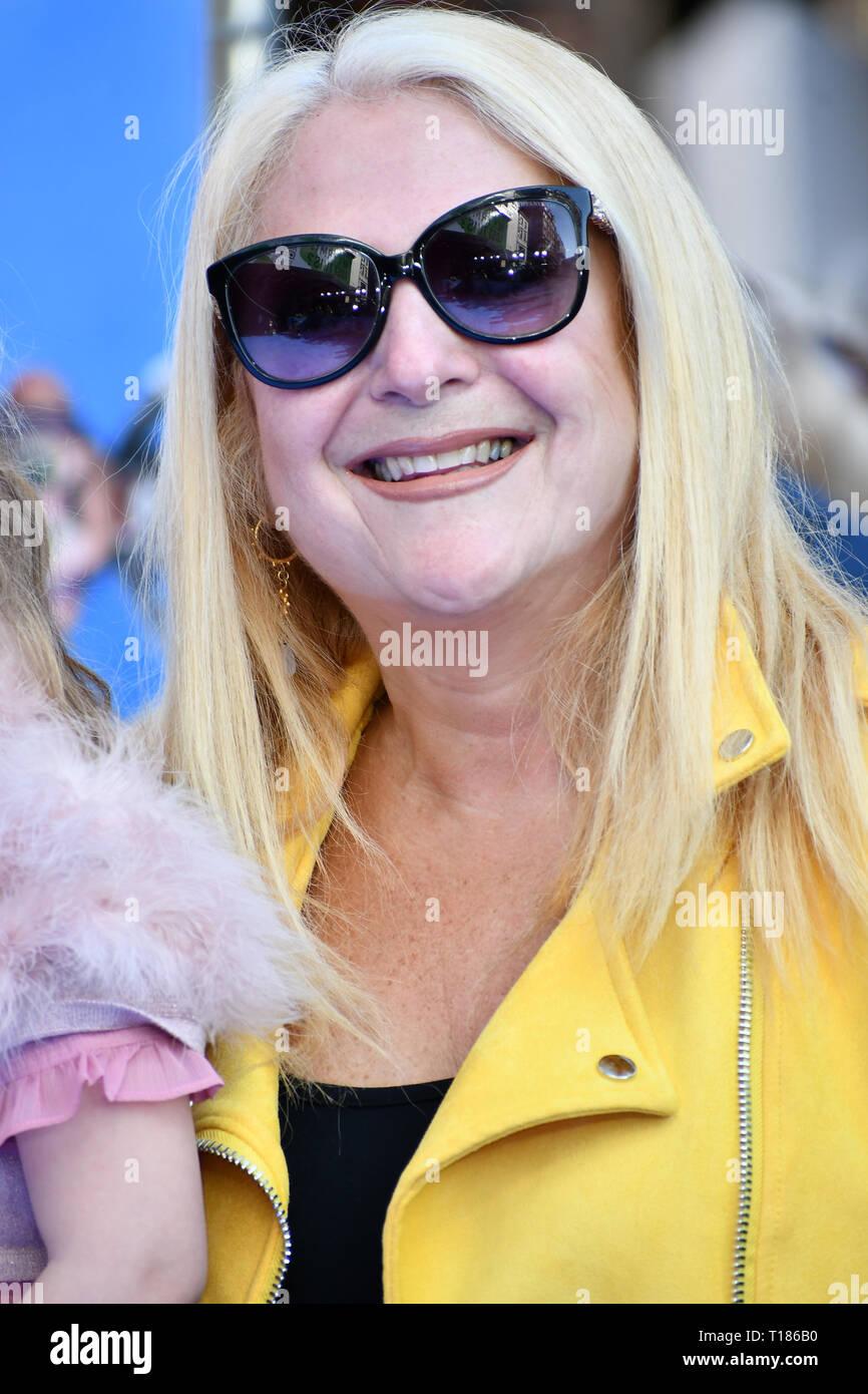 Vanessa feltz 2019 hi-res stock photography and images - Alamy