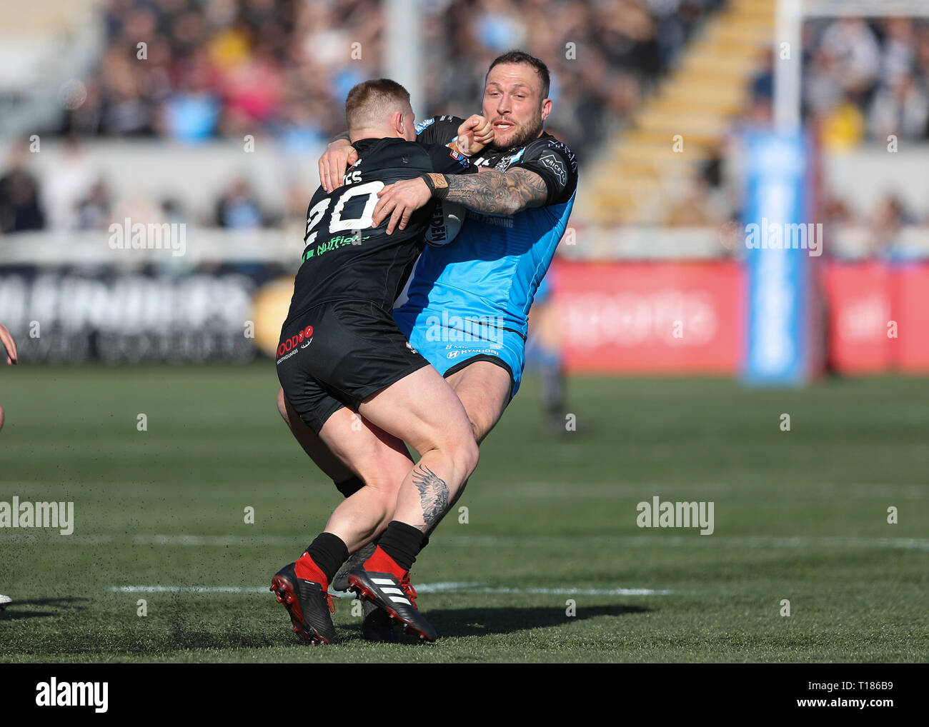 Yates hull hi-res stock photography and images - Alamy