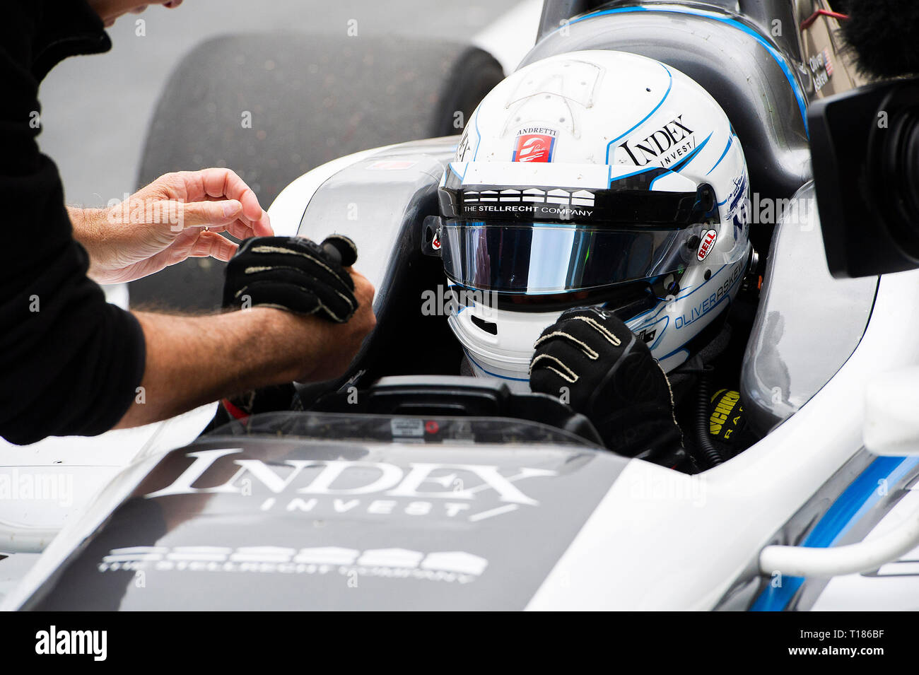 Oliver askew hi-res stock photography and images - Alamy