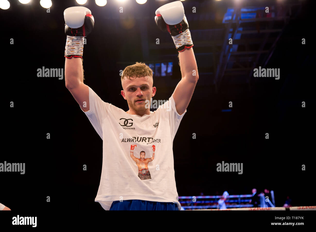 Tommy fury boxing hi-res stock photography and images - Alamy