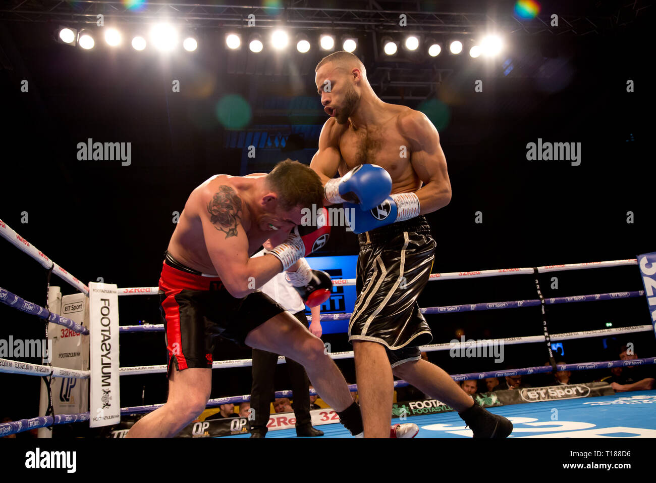 World middleweight boxing champions hi-res stock photography and images ...
